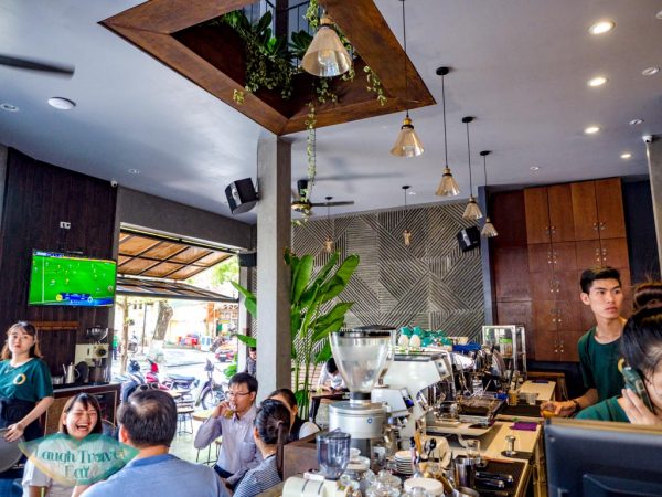 Da nang restaurants and cafes - a foodie's guide - Laugh Travel Eat