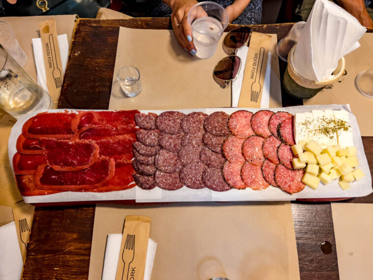 An foodie’s guide to Athens food tour and Best Athens Restaurants ...